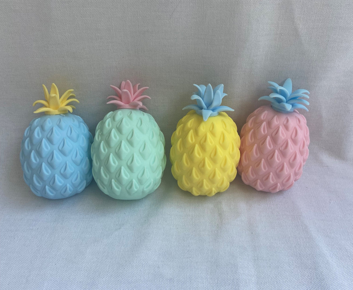 Squish Pineapples – Katie Papaya